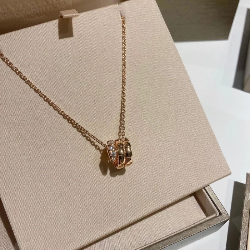 Perfect replica Bvlgari Necklaces