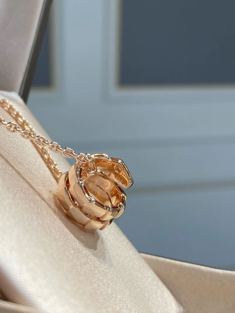 Perfect replica Bvlgari Necklaces