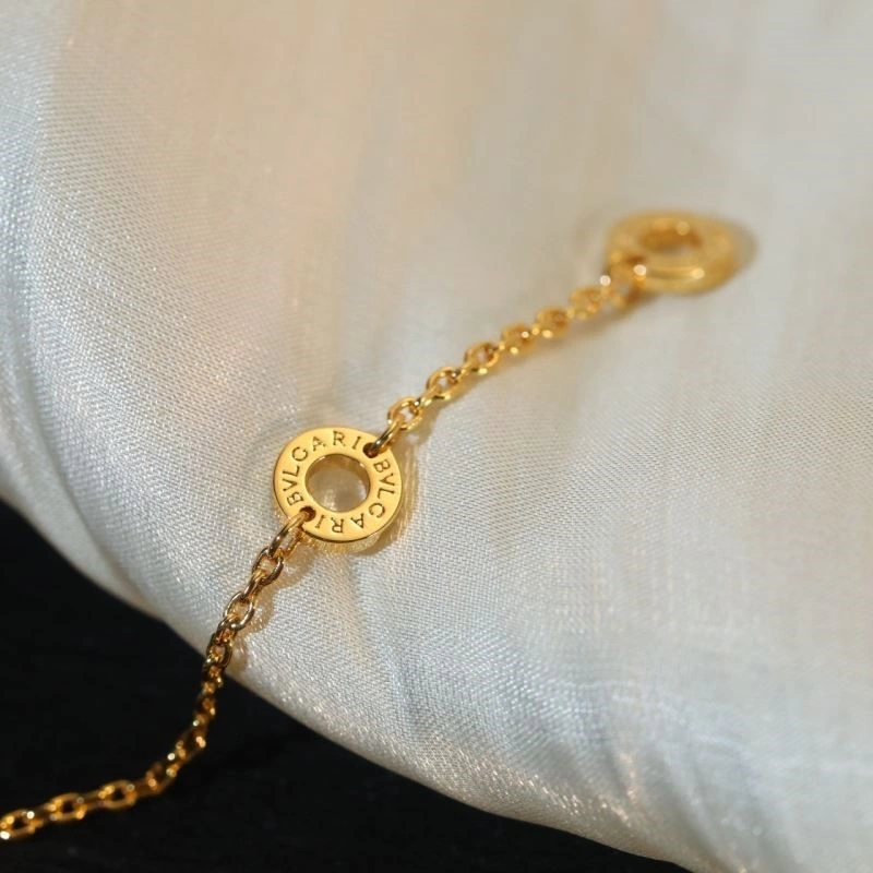 Exact replica Bvlgari Necklaces
