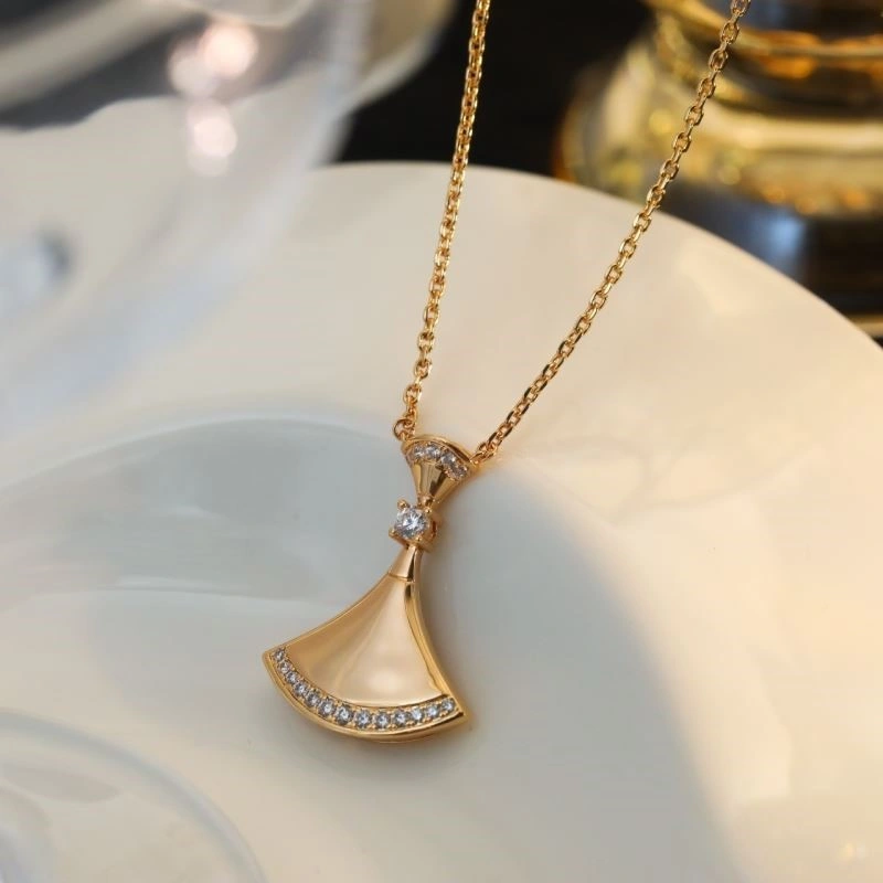 Precise copy Bvlgari Necklaces