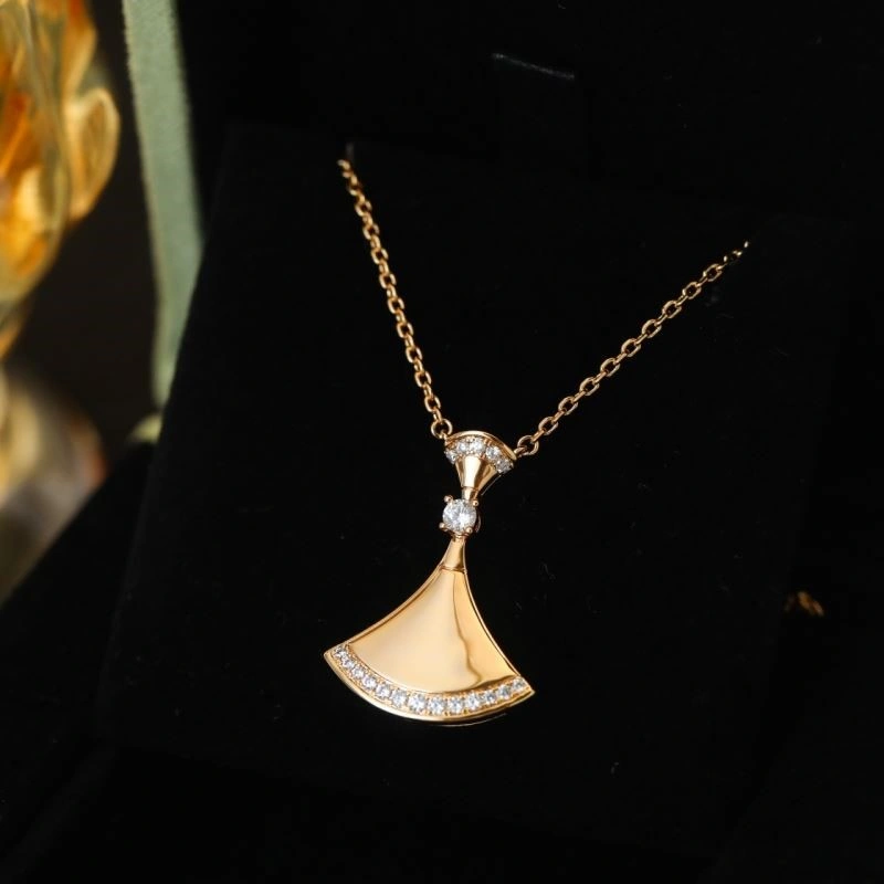 Precise copy Bvlgari Necklaces