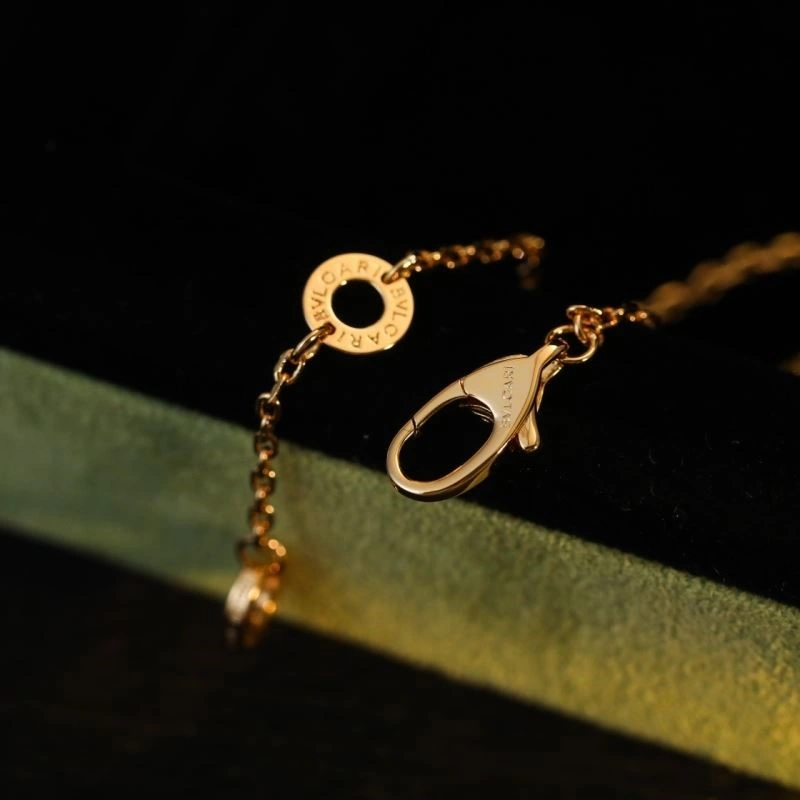 Mirror quality Bvlgari Necklaces