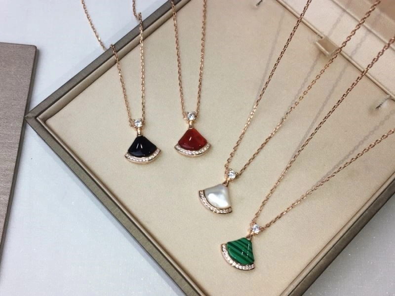 Factory-made Bvlgari Necklaces