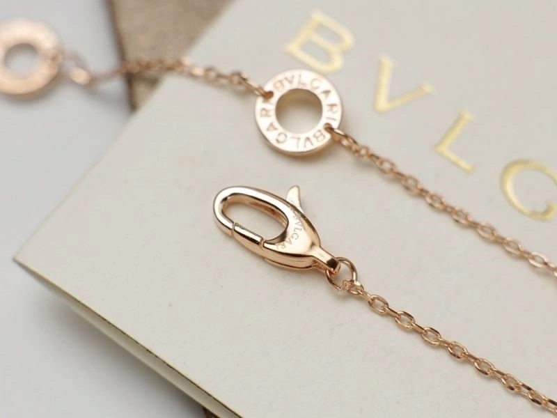Legit Bvlgari Necklaces