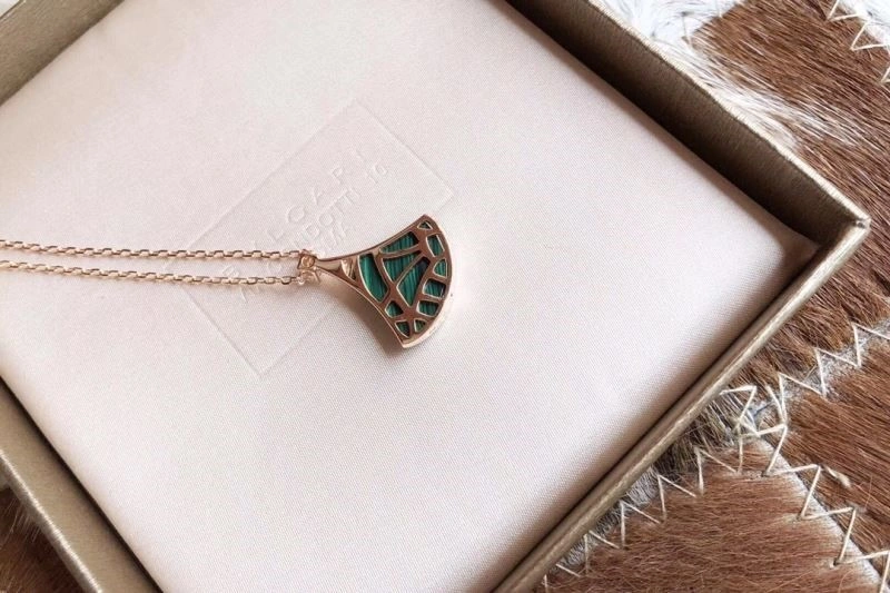 Reasonably priced Bvlgari Necklaces