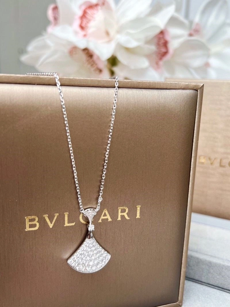 Affordable Bvlgari Necklaces