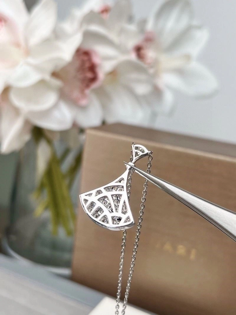 Affordable Bvlgari Necklaces