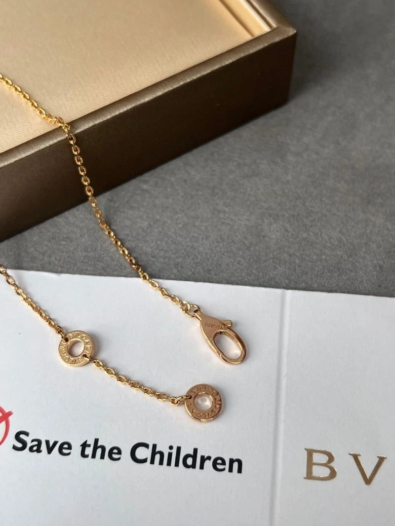 Accurate model Bvlgari Necklaces