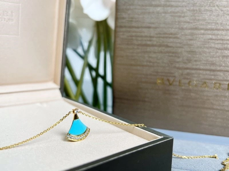 Official Bvlgari Necklaces