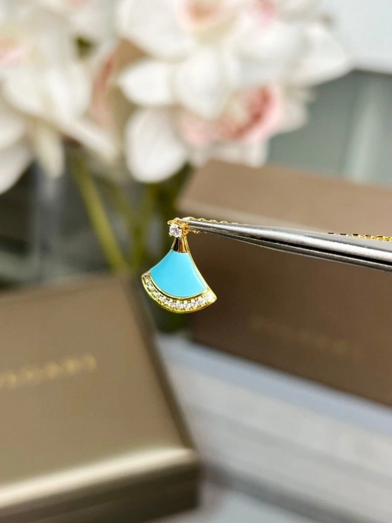 Official Bvlgari Necklaces