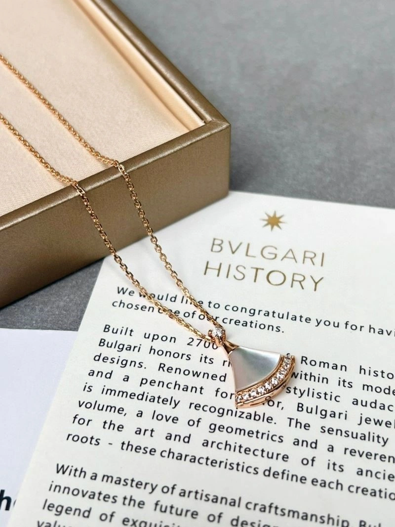 Budget-friendly Bvlgari Necklaces
