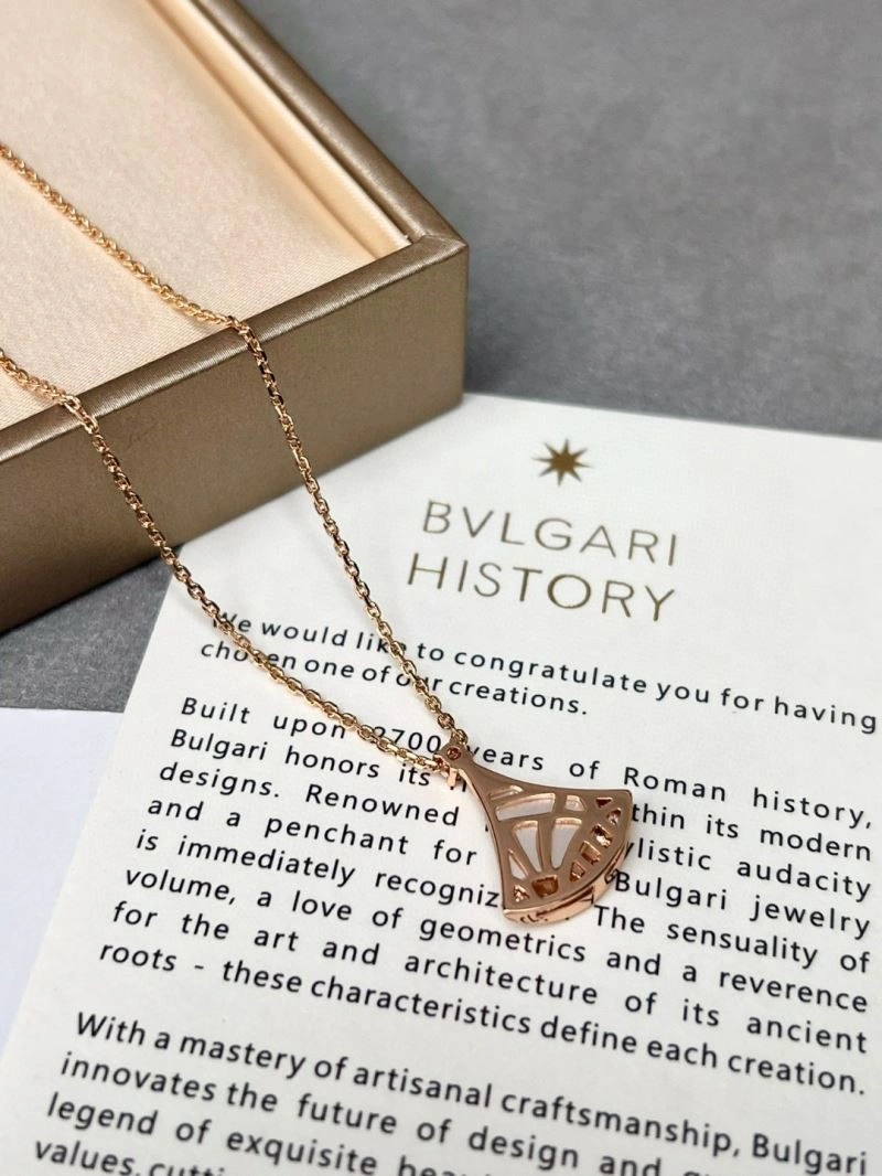 Budget-friendly Bvlgari Necklaces
