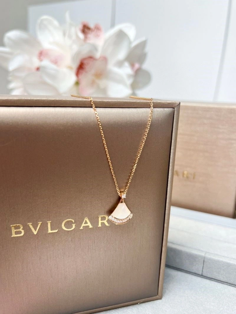 Budget-friendly Bvlgari Necklaces