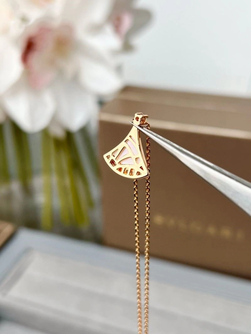 Budget-friendly Bvlgari Necklaces