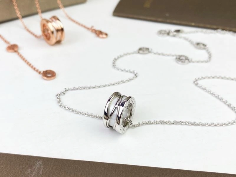 Indistinguishable Bvlgari Necklaces
