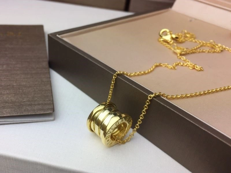 Legit Bvlgari Necklaces