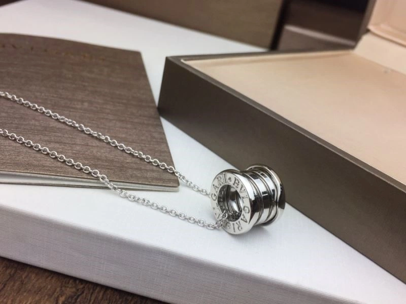 Legit Bvlgari Necklaces