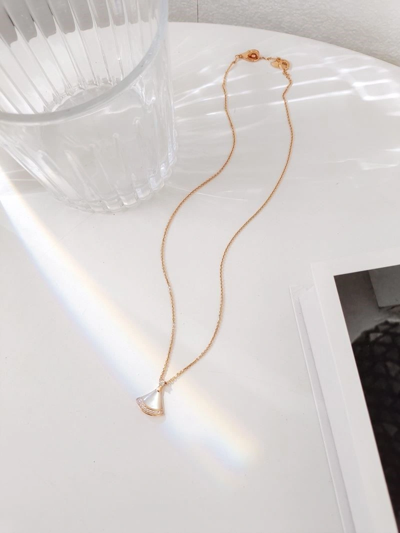 Reasonably priced Bvlgari Necklaces