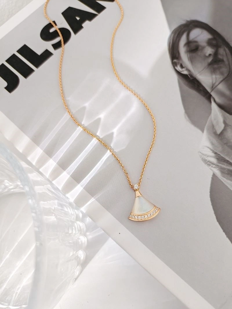 Reasonably priced Bvlgari Necklaces