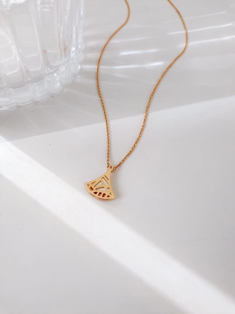 Reasonably priced Bvlgari Necklaces