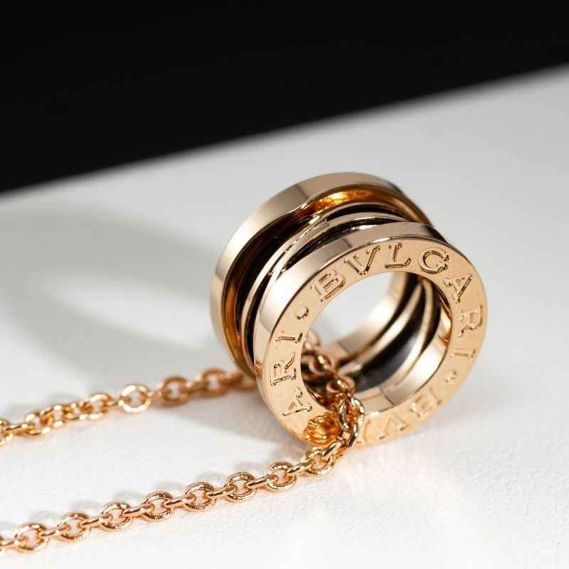 Legit Bvlgari Necklaces