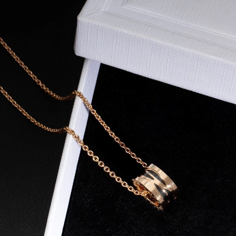 Legit Bvlgari Necklaces