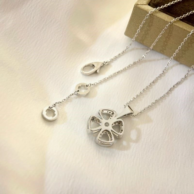 Low-cost Bvlgari Necklaces