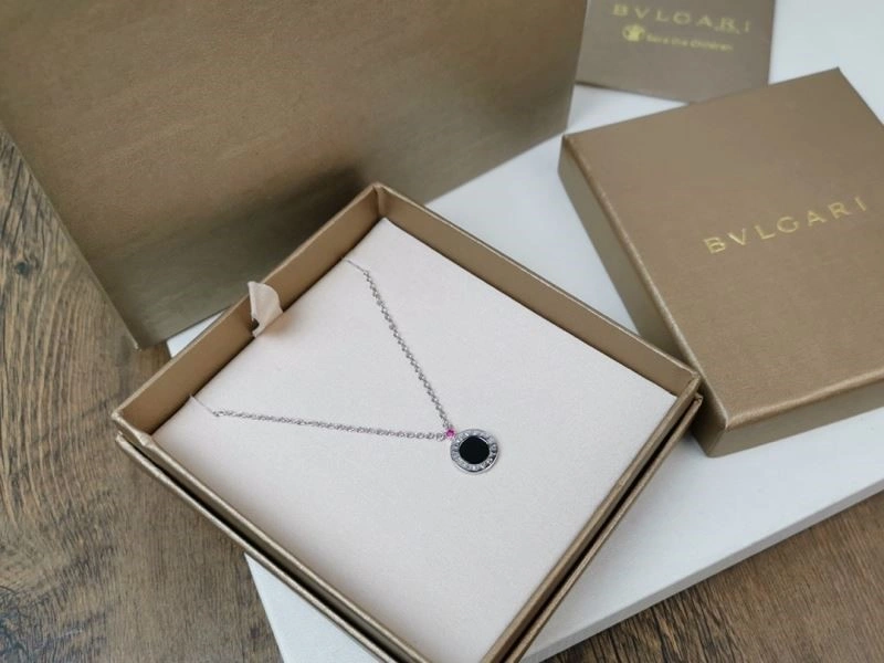 Top match Bvlgari Necklaces