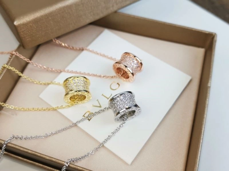 Low-cost Bvlgari Necklaces