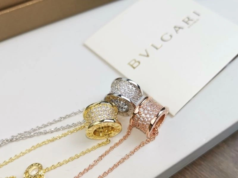 Low-cost Bvlgari Necklaces