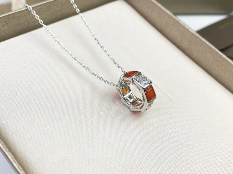 Precise copy Bvlgari Necklaces
