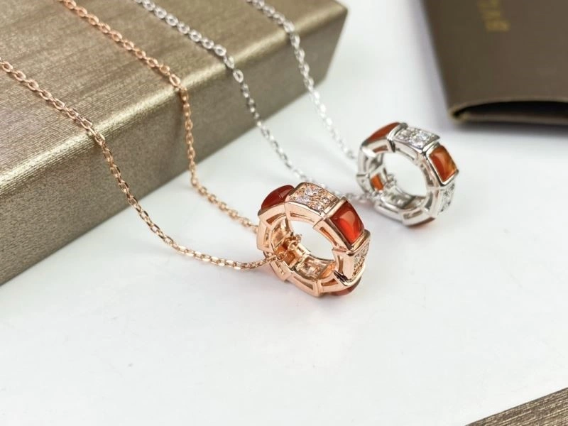 Precise copy Bvlgari Necklaces