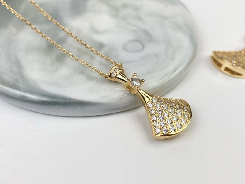 Top mirror Bvlgari Necklaces