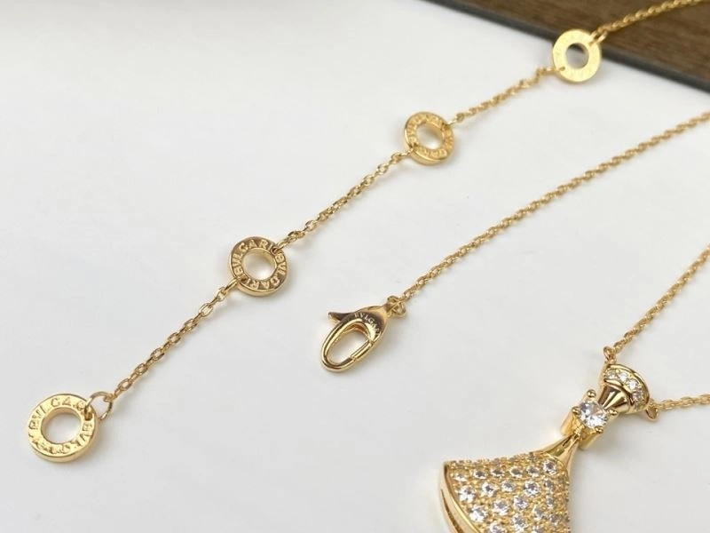 Top mirror Bvlgari Necklaces