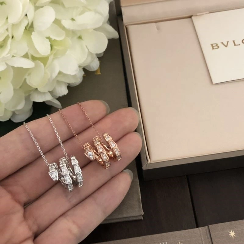 High fidelity Bvlgari Necklaces