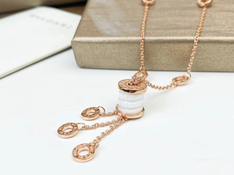 Brand-authenticated Bvlgari Necklaces