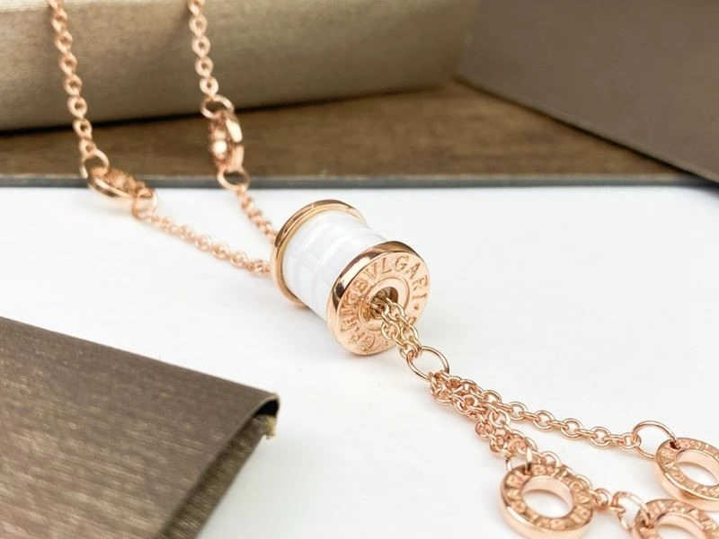 Brand-authenticated Bvlgari Necklaces
