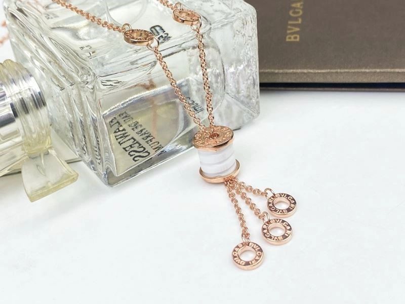 Brand-authenticated Bvlgari Necklaces