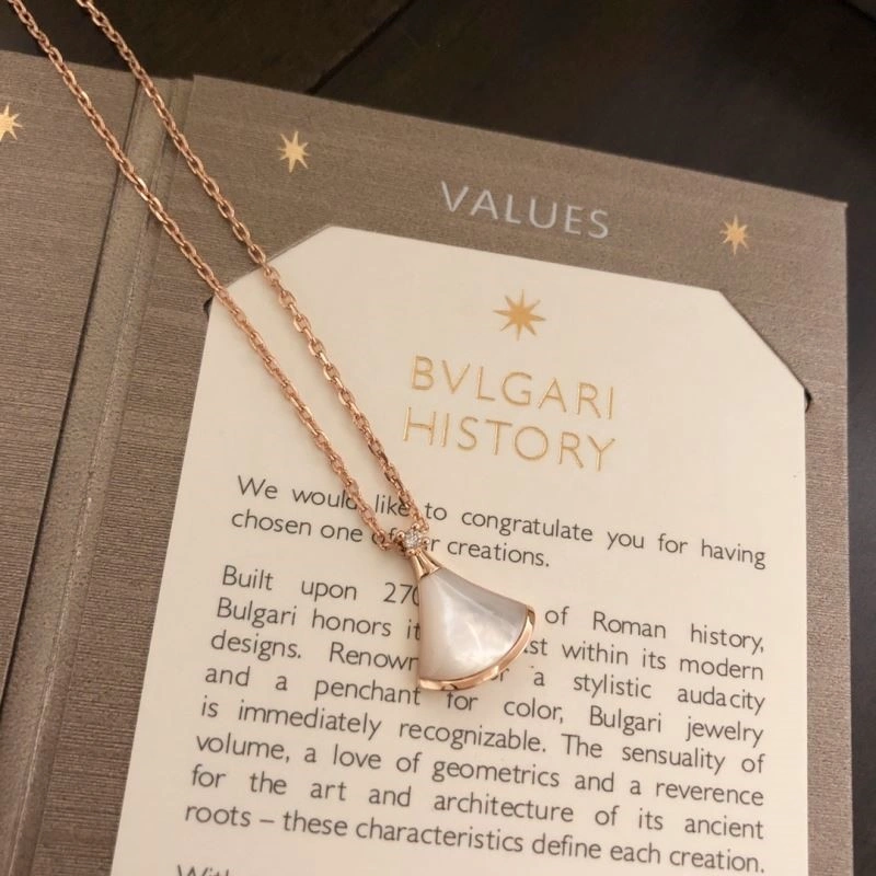 Exact replica Bvlgari Necklaces