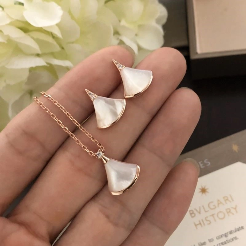 Exact replica Bvlgari Necklaces