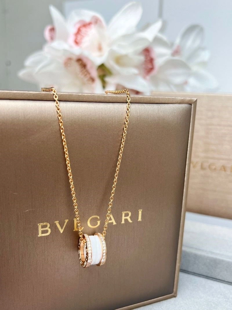 Brand-authenticated Bvlgari Necklaces