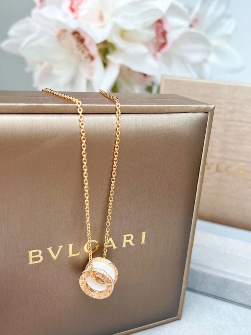 Brand-authenticated Bvlgari Necklaces