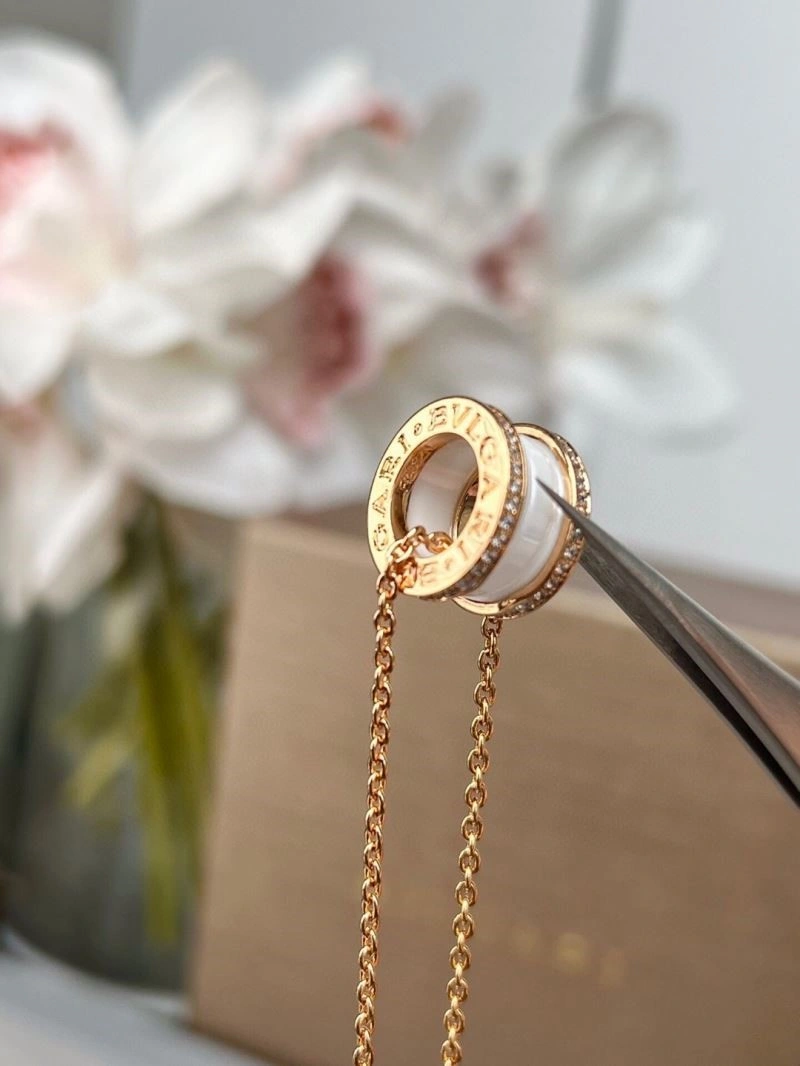 Brand-authenticated Bvlgari Necklaces