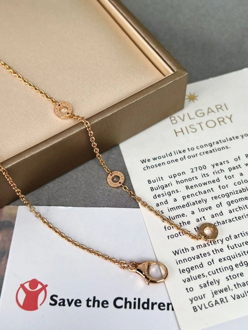 Brand-authenticated Bvlgari Necklaces