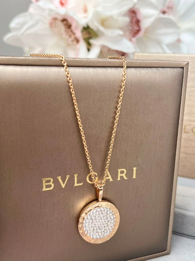 Brand-authenticated Bvlgari Necklaces
