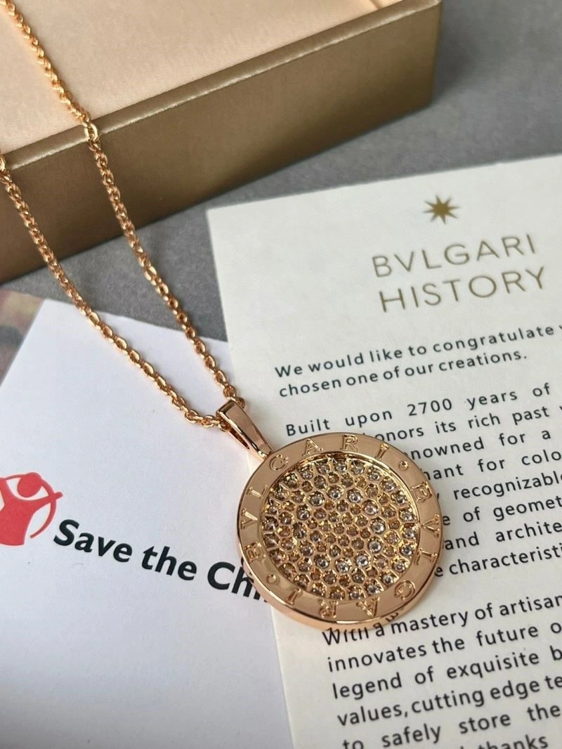 Brand-authenticated Bvlgari Necklaces