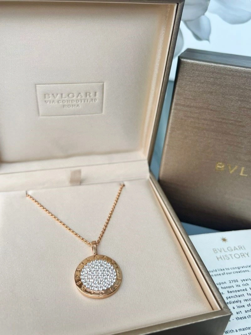 Brand-authenticated Bvlgari Necklaces