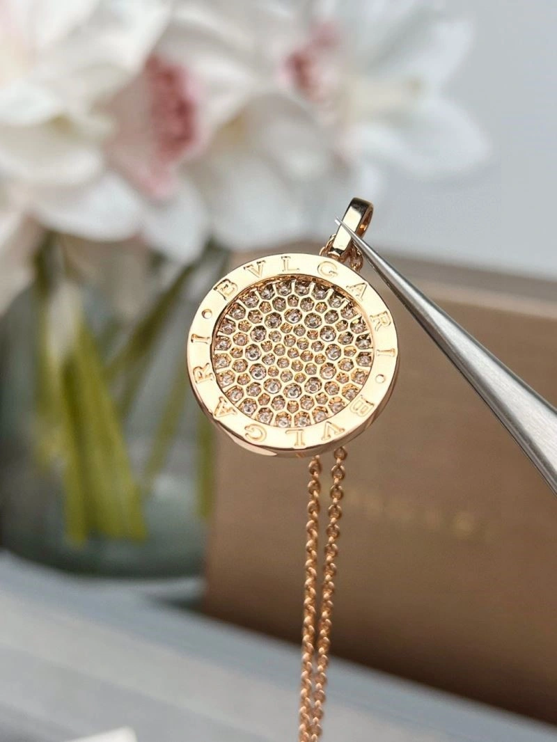Brand-authenticated Bvlgari Necklaces