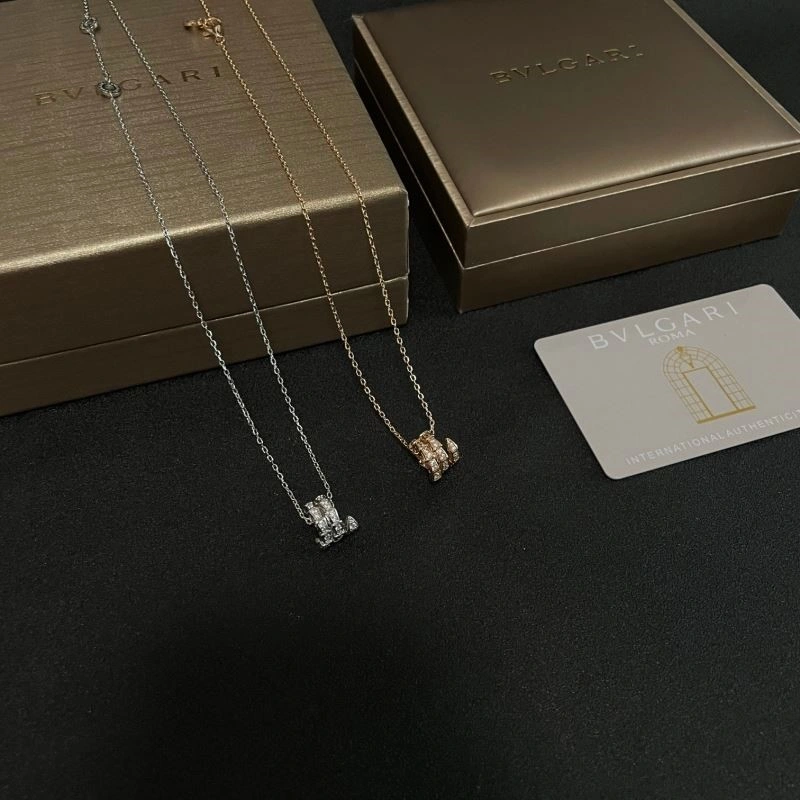 Real Bvlgari Necklaces