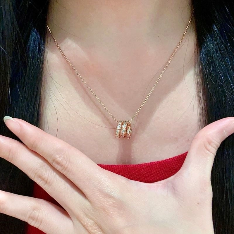 Real Bvlgari Necklaces